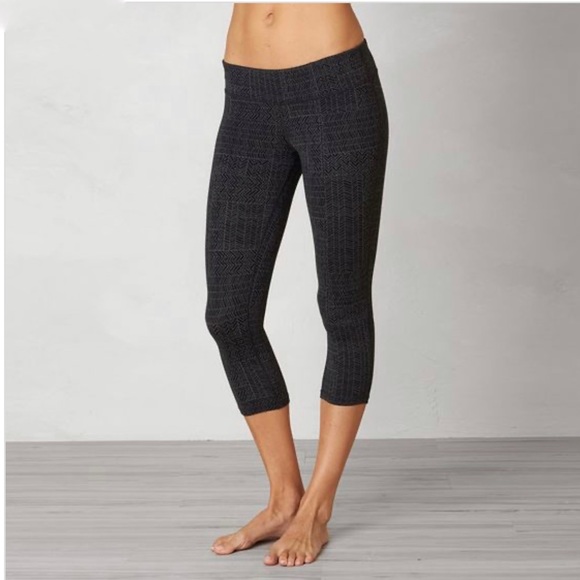 Prana | Pants & Jumpsuits | Prana Ashley Capri Legging Black Geometric ...